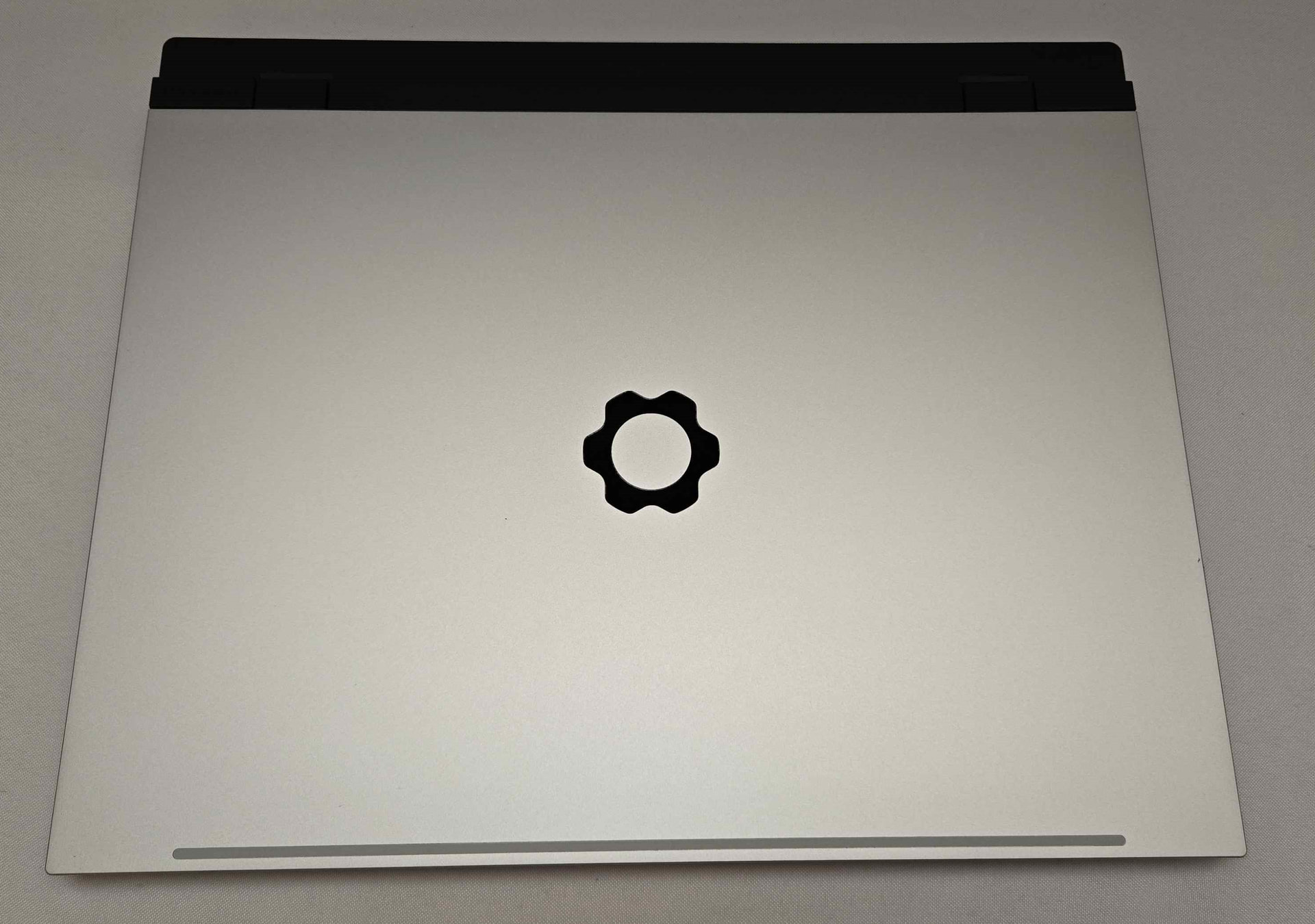 [US] Framework 16 1st gen - RGB - 7940hs/7700S - No RAM - No Storage ...