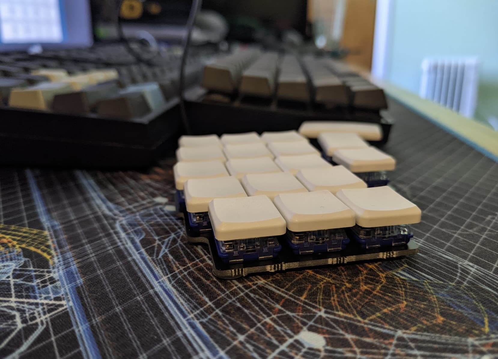 DIY Staggered Columnar Laptop Keyboard (Semi Ortholinear) [Prototype ...