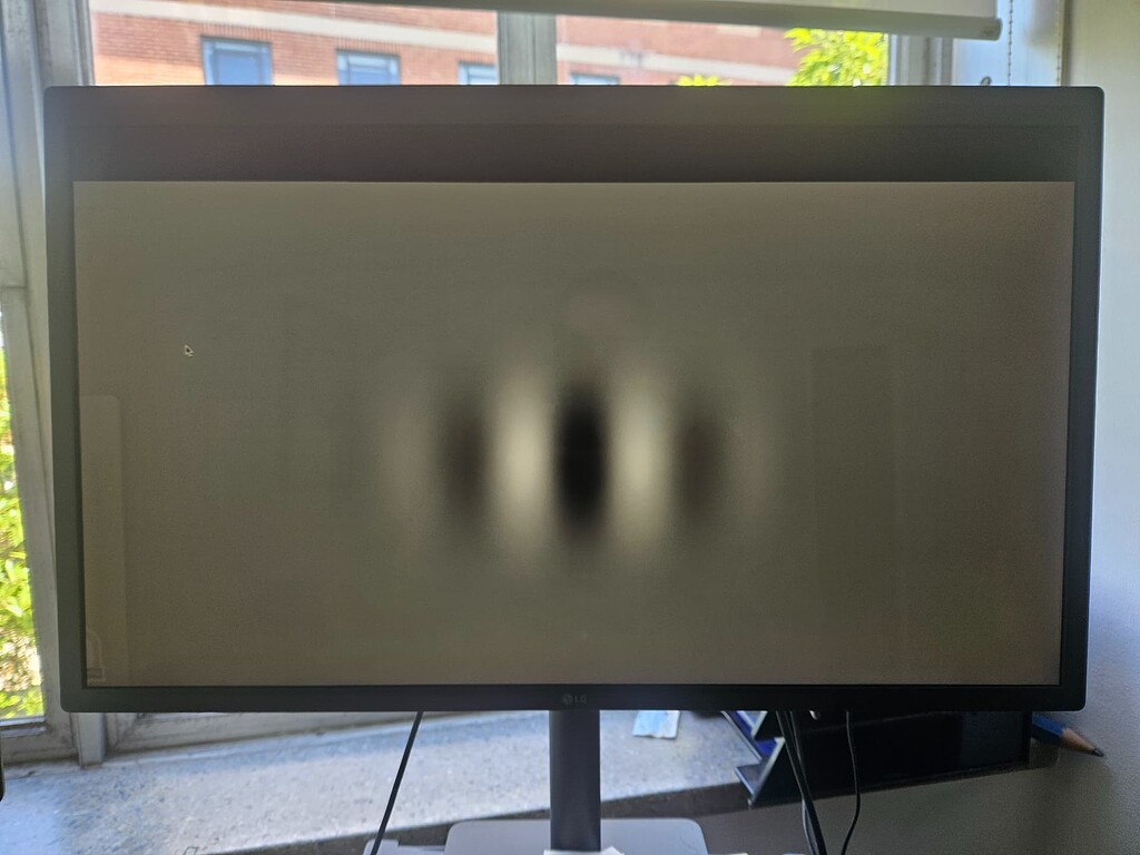 Bug: When using second screen, graphics window is positioned incorrectly - Coding - PsychoPy