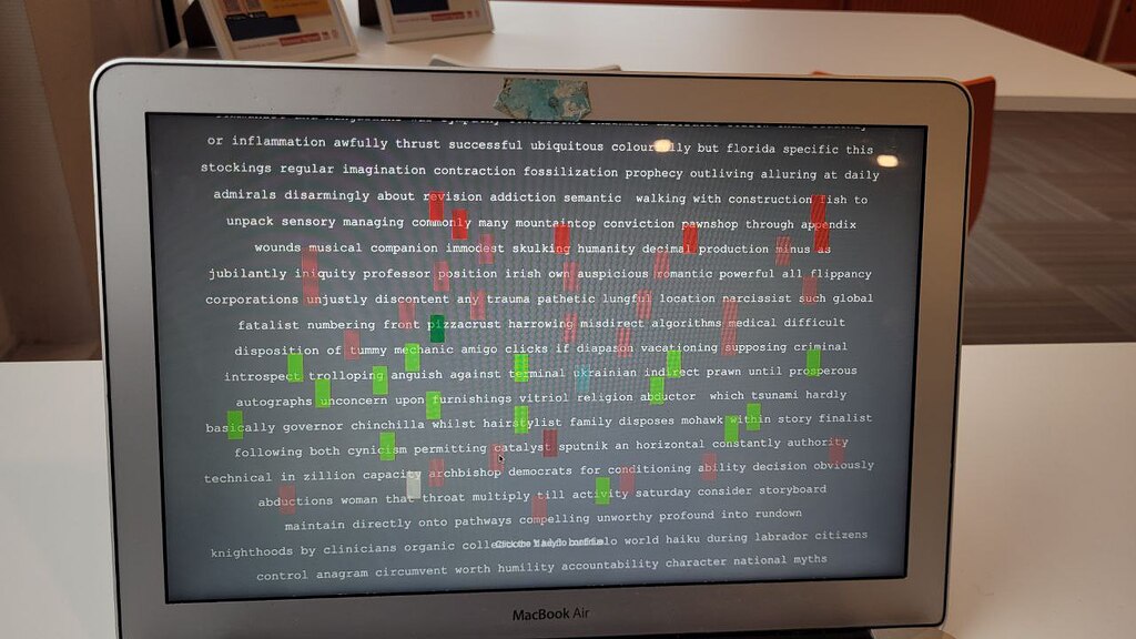 Text different in online version - Online experiments - PsychoPy