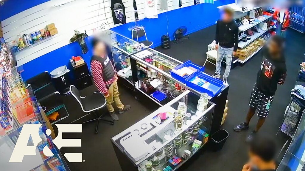 Bulletproof Vest Saves Clerk's Life During Shootout | - Bullet Points ...