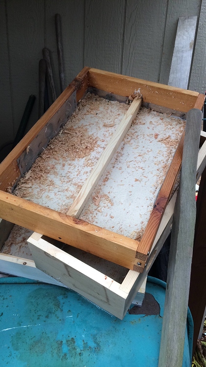 When to reuse drawn comb frames and frames with honey - Beekeeping ...