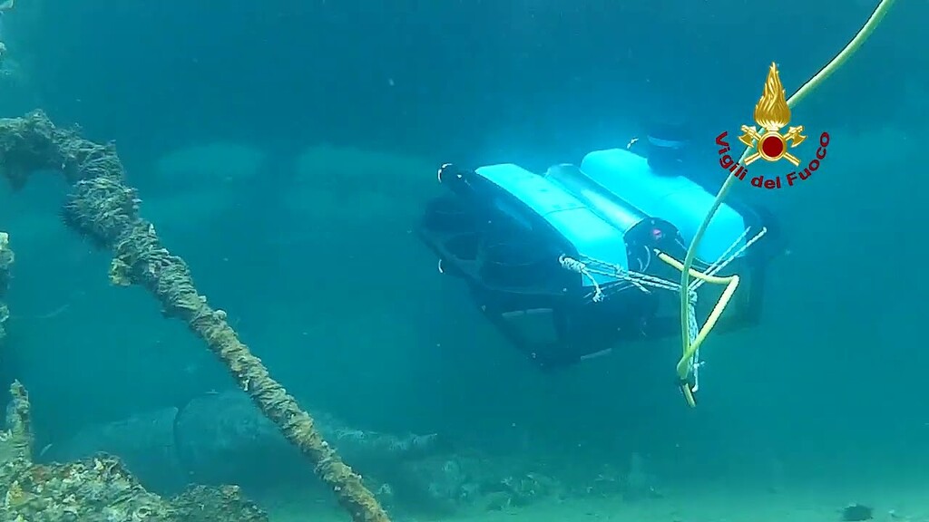 Simulation of a Firefighter search and rescue with Side Scan Sonar and ...