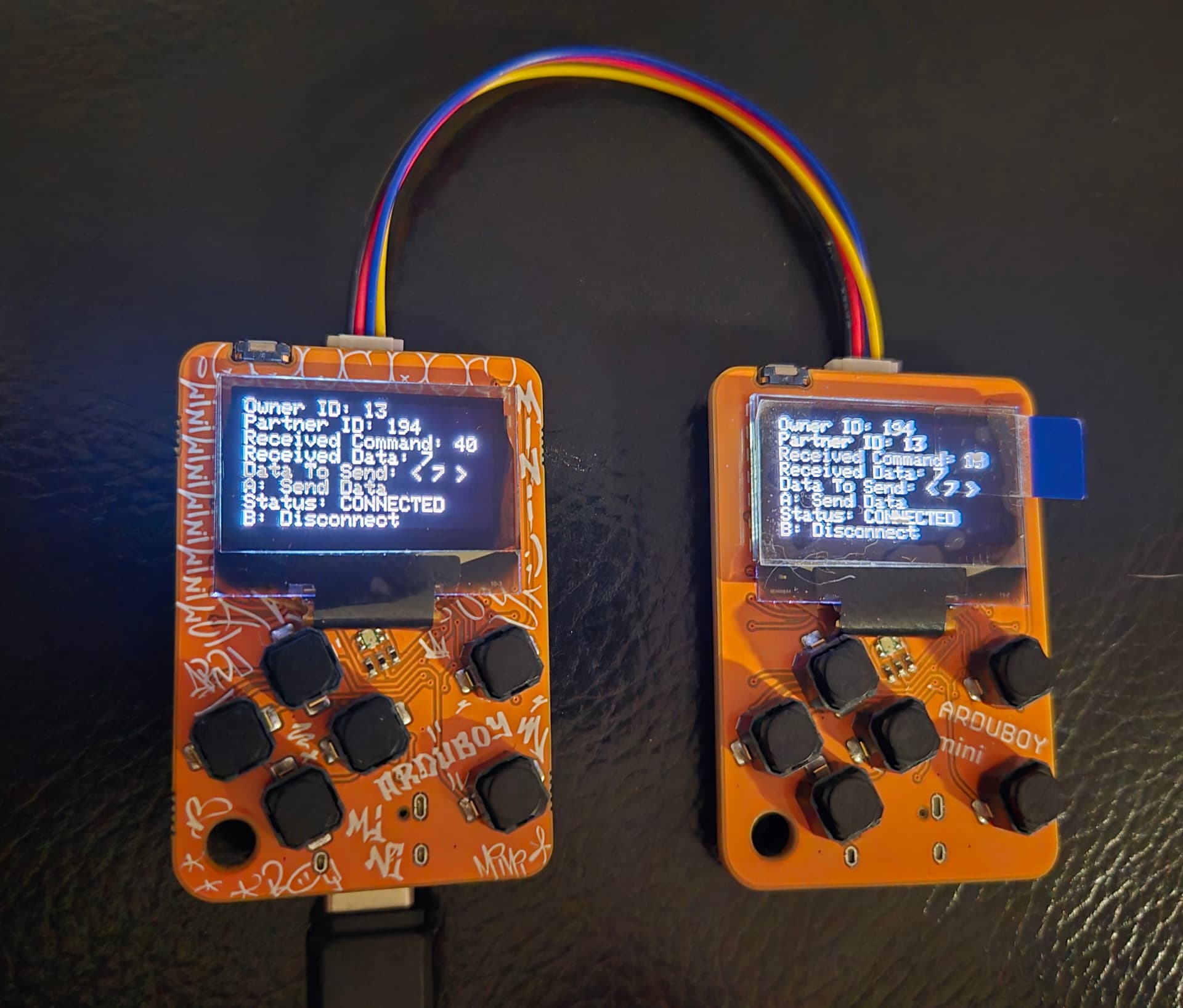 [HOW TO] Easy/Automatic Multiplayer Handshake With I2C/Qwiic On Arduboy Mini - Guides - Arduboy