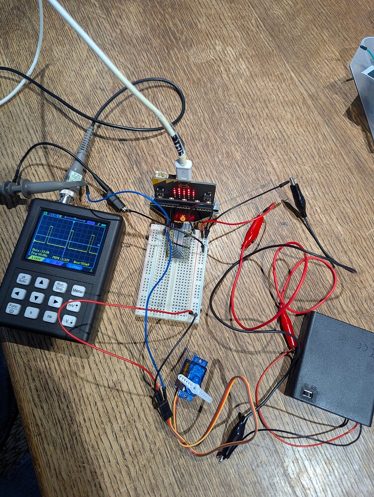 Servo SG90 Spin without control - micro:bit extensions - Microsoft MakeCode