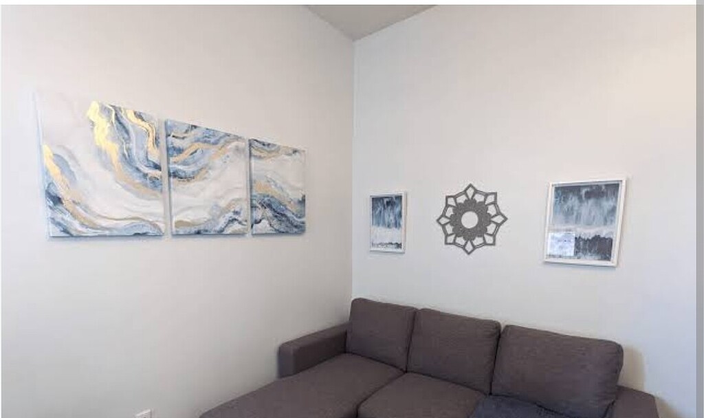 Splitting and detecting adjacent walls in a room - OpenCV
