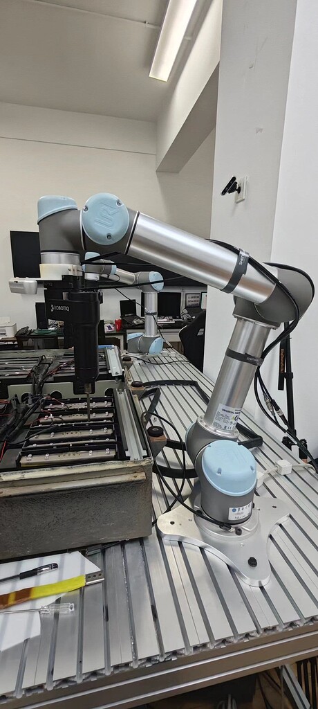 UR+Robotiq Screwdrivering solution - Technical Questions - Universal Robots Forum