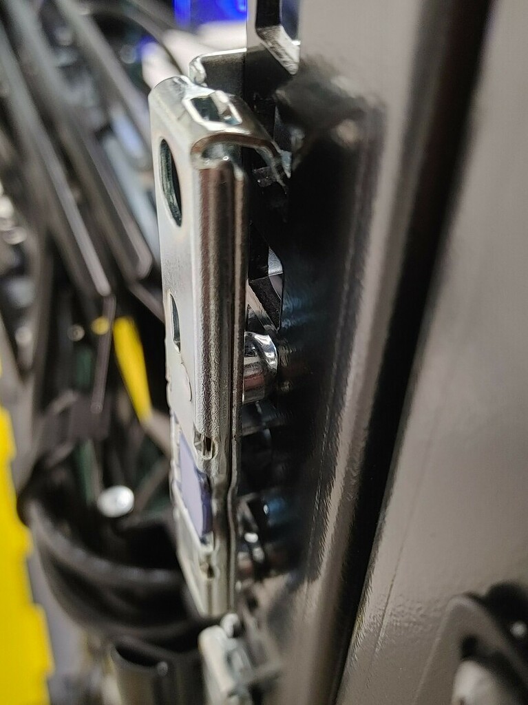 Rail Assembly Suggestions? - Hardware & Infrastructure - Spiceworks ...