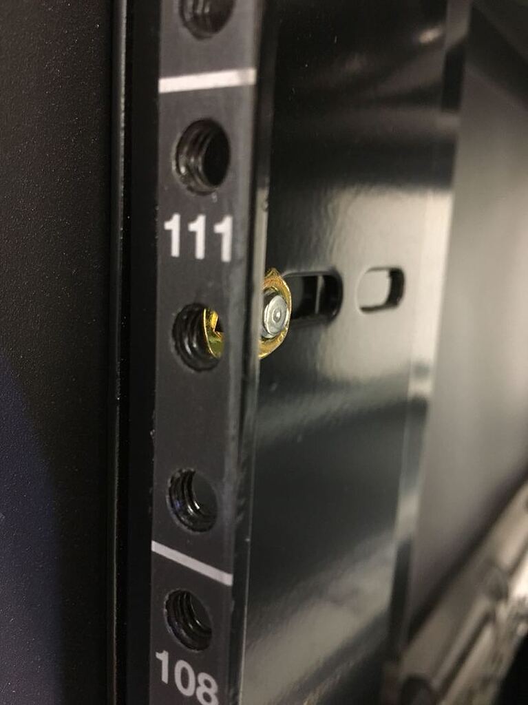 Unable to fit Dell EMC ready rails on the threaded hole in the rack ...