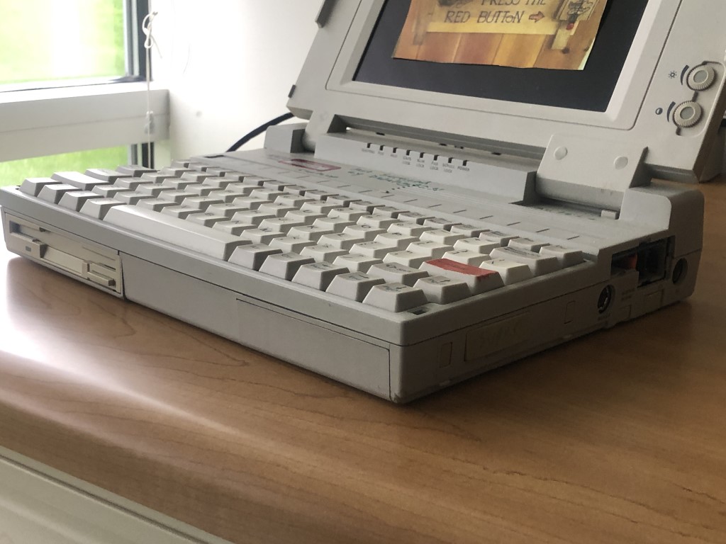 Anyone remember this handheld PC from the 1990s? [Throwback Thursday ...