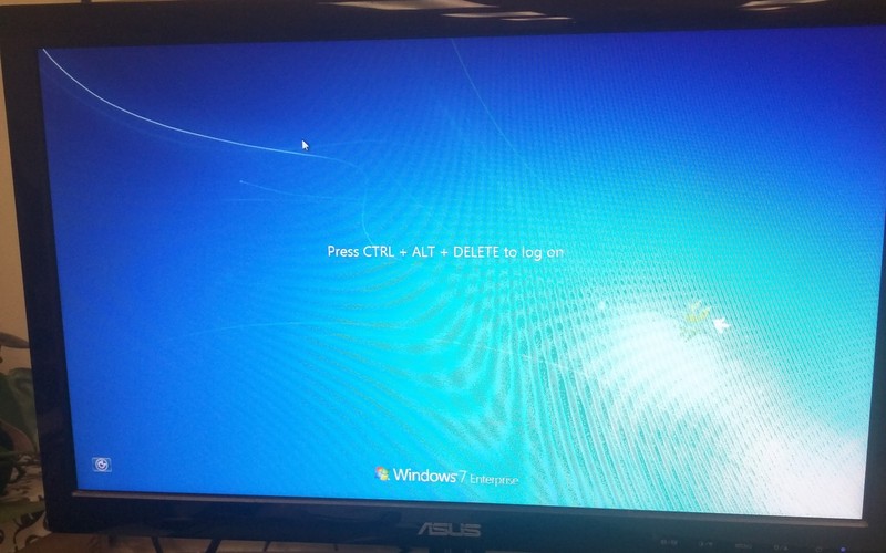 computers in lab randomly have dark (not black, but no/low back ...