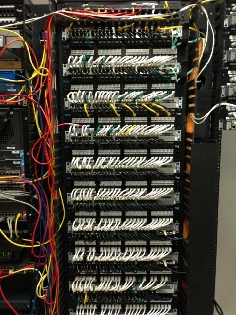 Horizontal and vertical cable management vs. "waterfall" - #22 by markroberts6802 - Networking ...