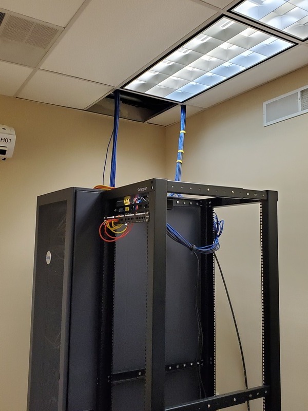 Best way to run cable into this rack? - Hardware & Infrastructure ...