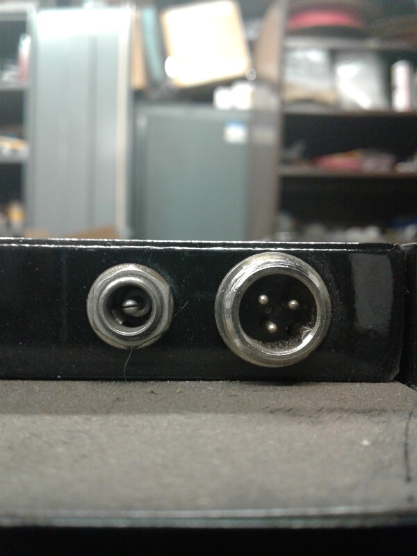 Help Identifying a Siamese-like Video+Power Connector - Hardware ...